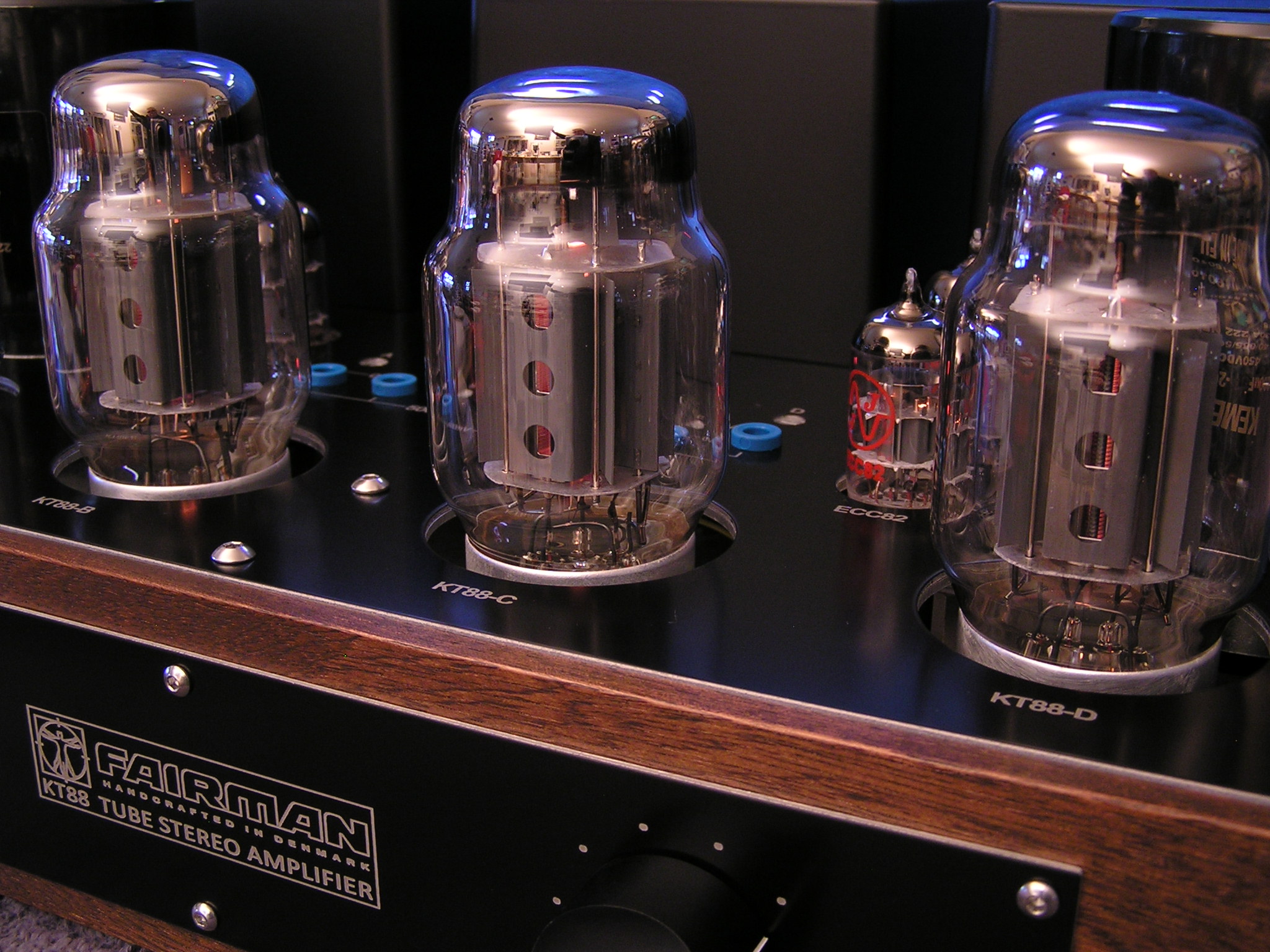 Håndlavet dansk rørluksus – Lyd & Billede