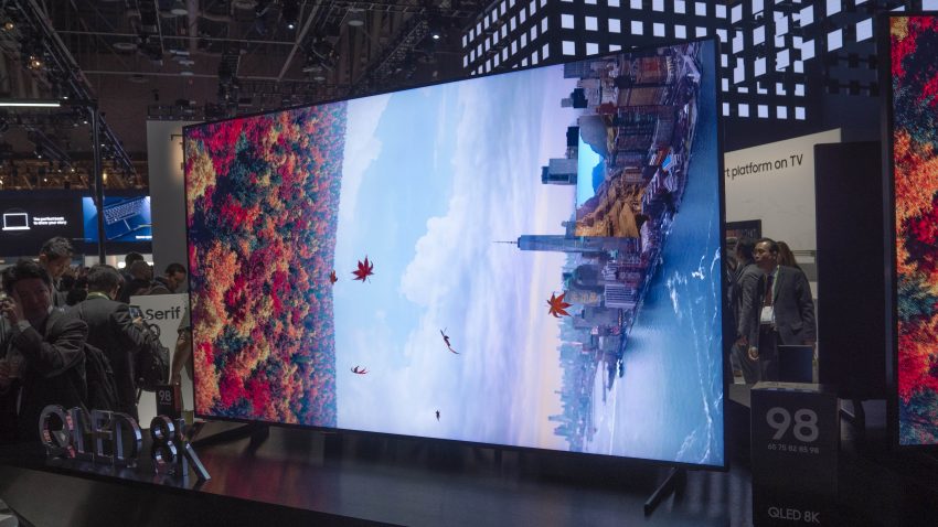 CES 2019: 8K-OLED eller QLED i 2019?