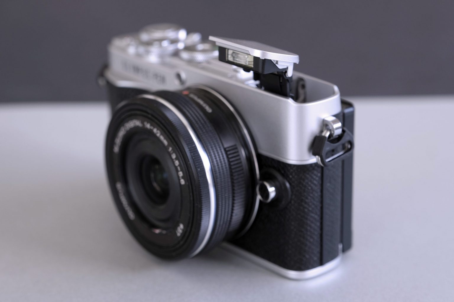 TEST: Olympus PEN E-P7 - Skarpt og hurtigt Olympus PEN-kamera