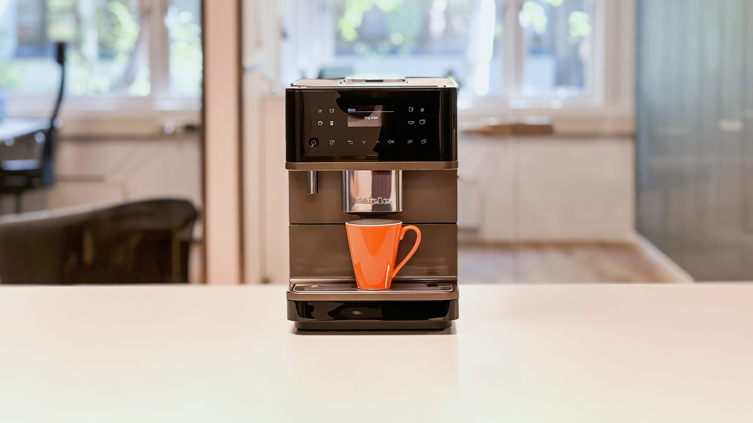 TEST: Miele CM 6360 MilkPerfection – Hvad tænker I på, Miele?