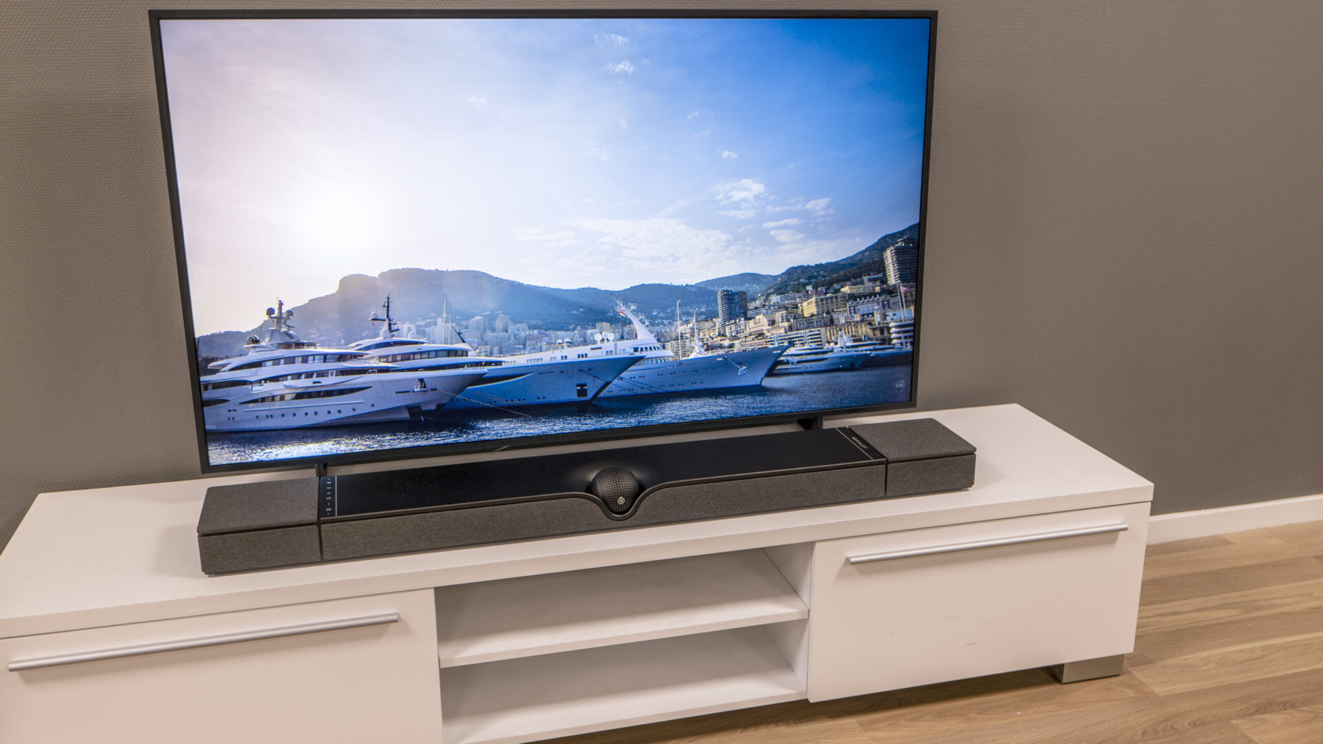 TEST: Devialet Dione - Devialets første soundbar på testbænken