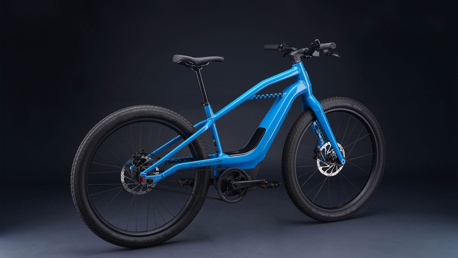 TEST: Harley Davidson Serial 1 Mosh/Cty 1 - En Harley uden larm og benzinos