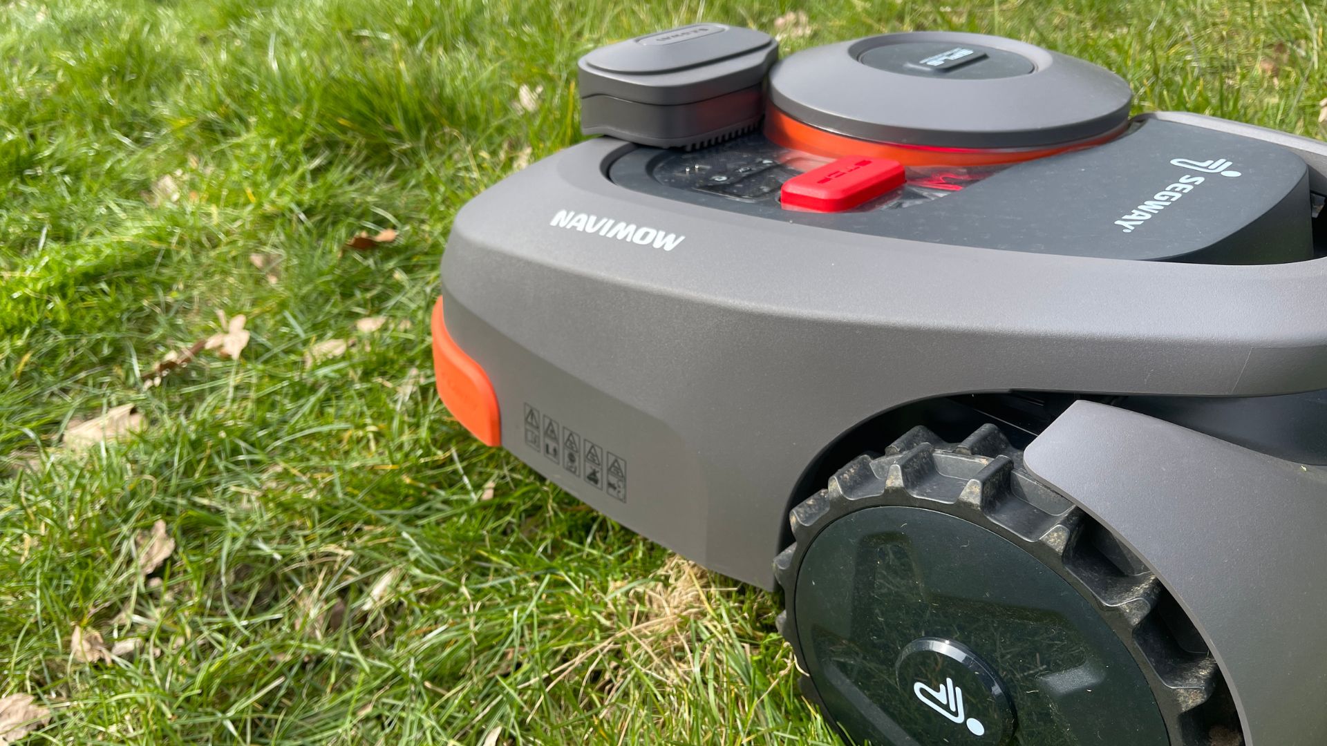 TEST: Segway Navimow H800E - Lydløs og terrængående